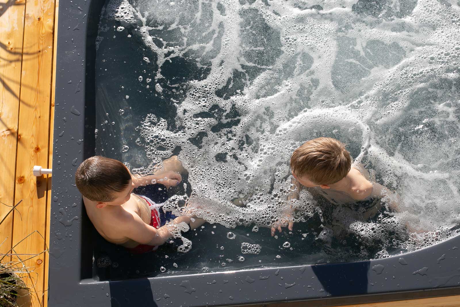 DROP JACUZZI - your outdoor Nordic spa - Nordic Design Shop